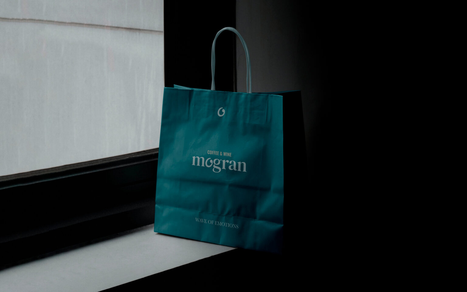 Mogran • coffee & wine bar • Levista