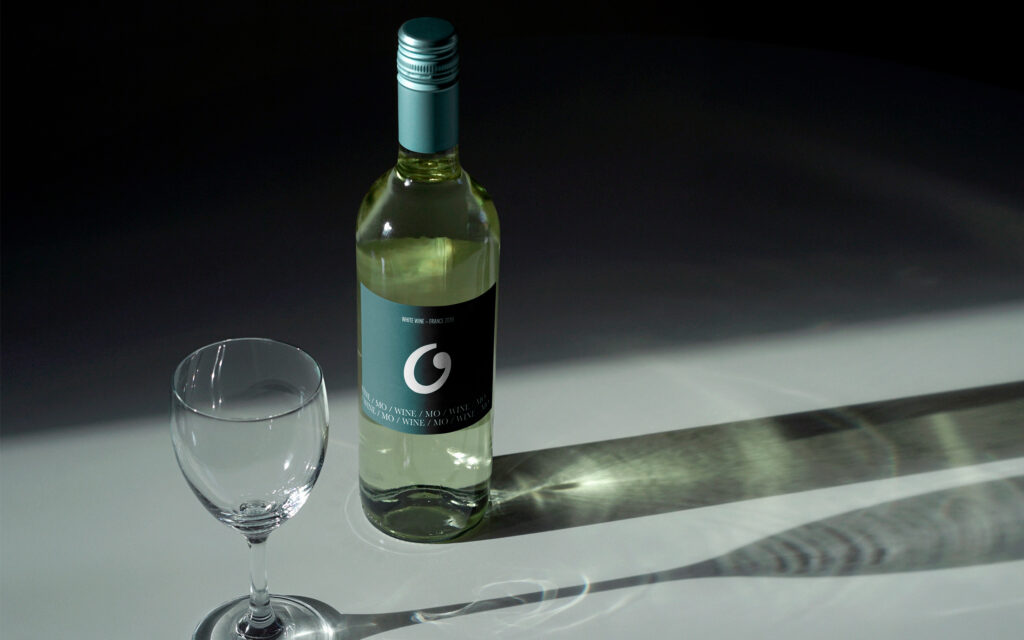 Mogran • coffee & wine bar • Levista